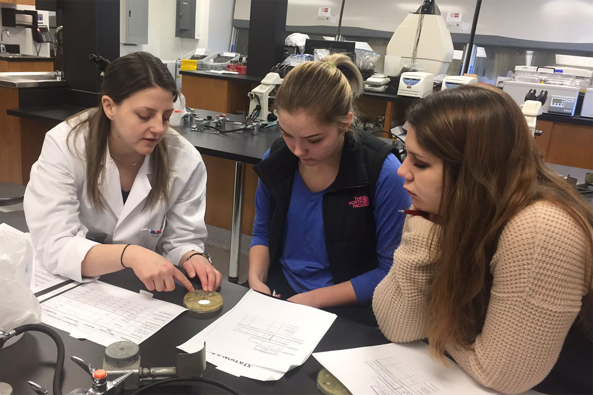 UM Today | High schools students explore science, engineering and ...