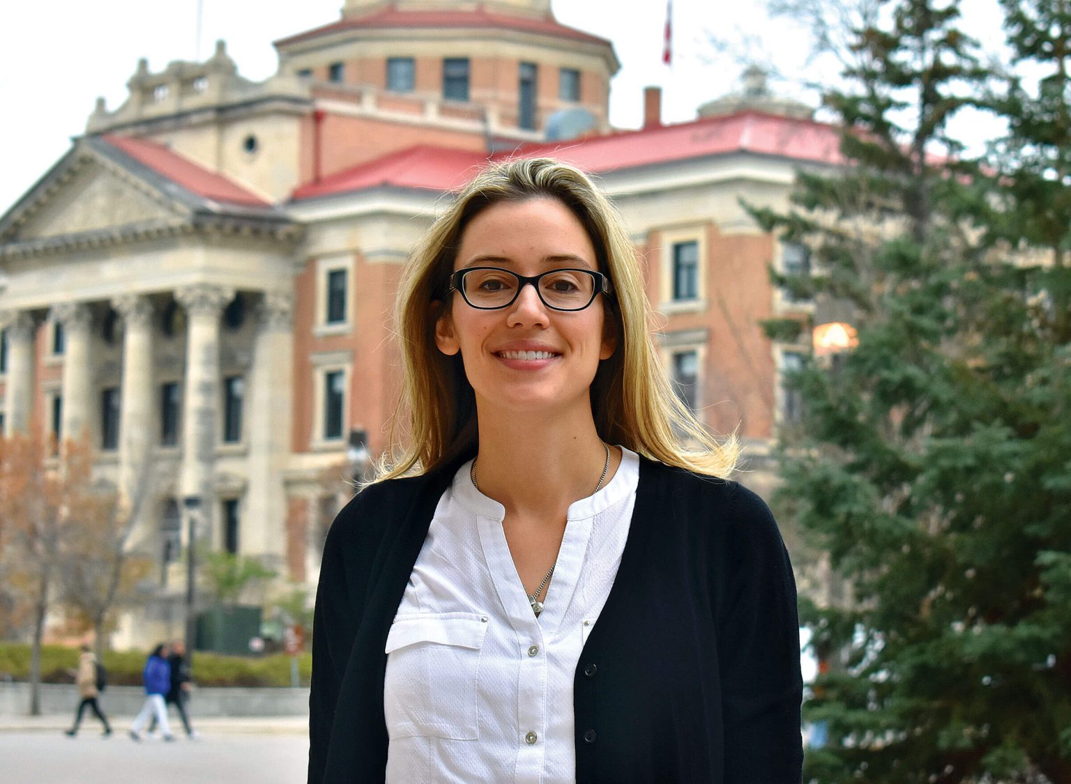 UM Today | Research and International | Why ‘Wine Mom’ culture deserves ...