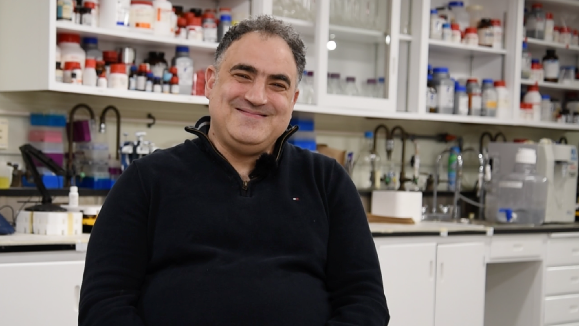 UM Today | Faculty of Science | Mazdak Khajehpour receives the Michèle Auger Service Award from ...